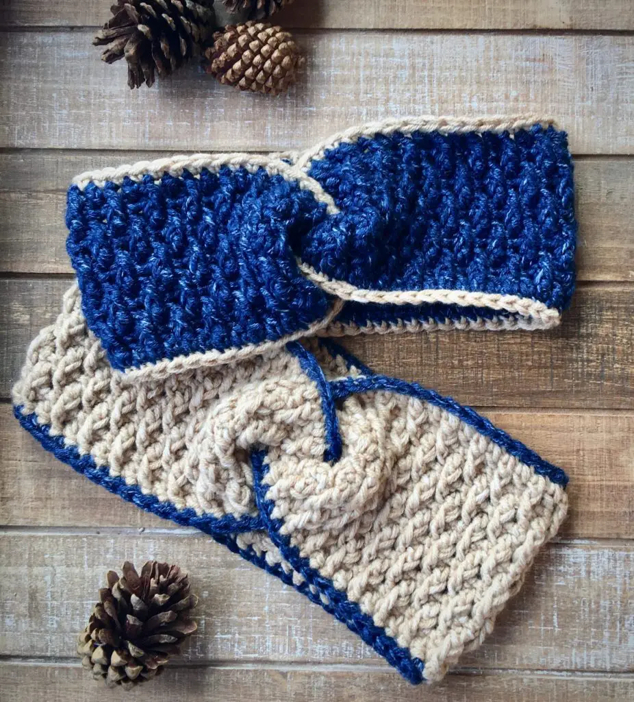 Crochet Arm Warmers easy and free crochet pattern!