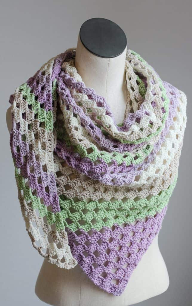 Crochet C2C Scarf free crochet pattern - Nana's Crafty Home