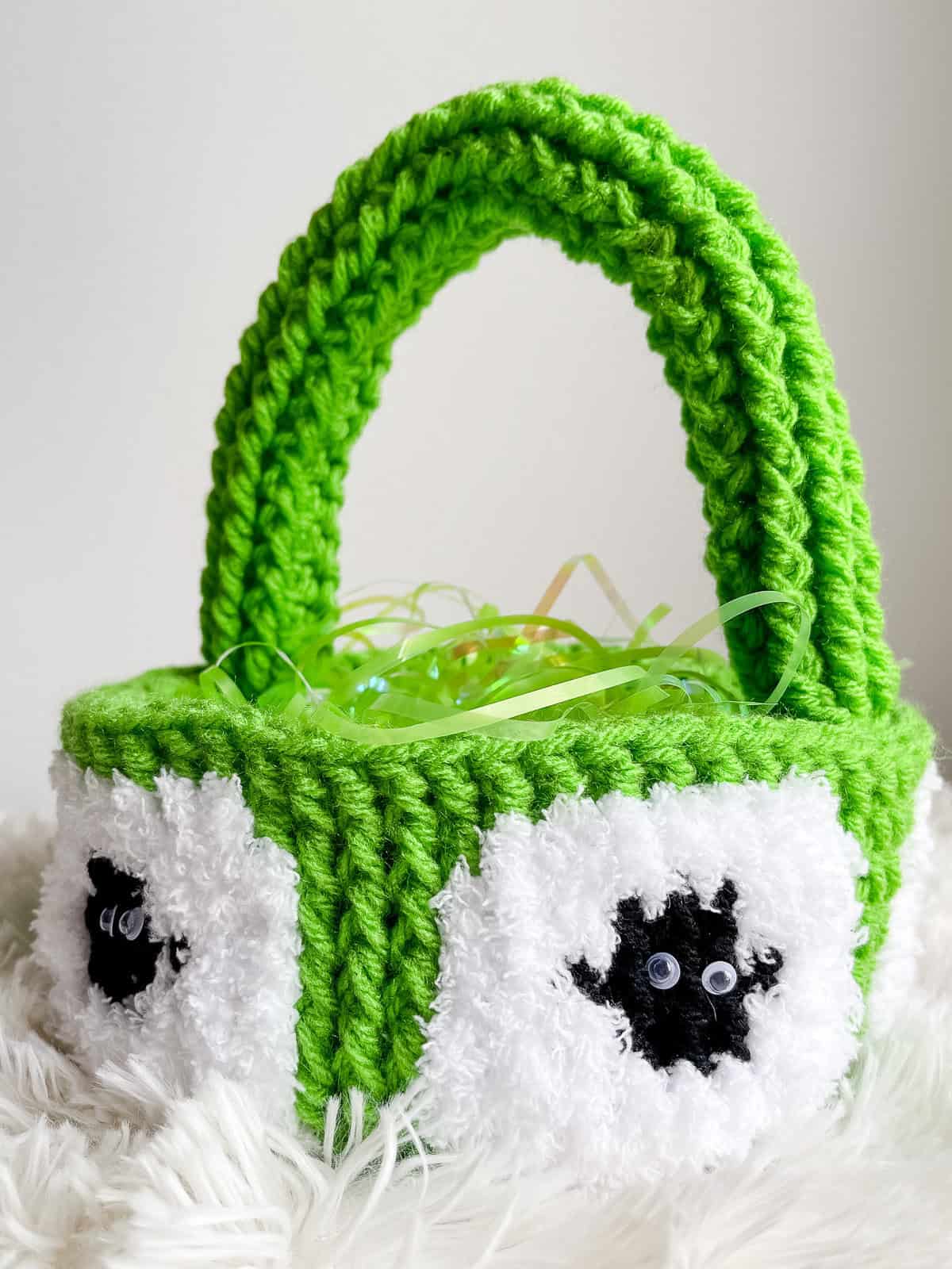 Crochet Easter Basket Pattern | Peek a Boo Bunny
